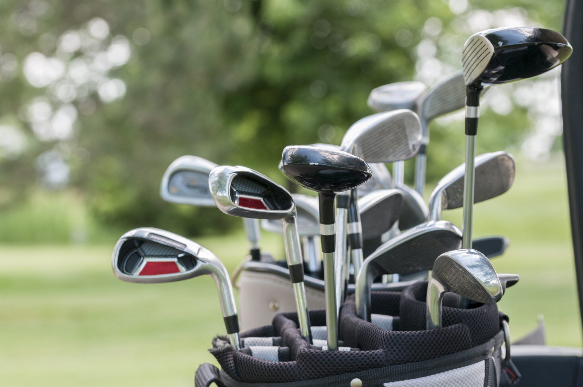 Best Golf Club Sets for Beginners - Essential Golf