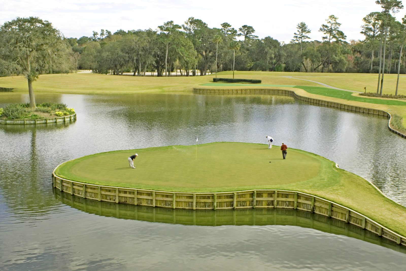 Most Dramatic Golf Holes in the World - Essential Golf Most Dramatic Golf Holes in the World - Essential Golf