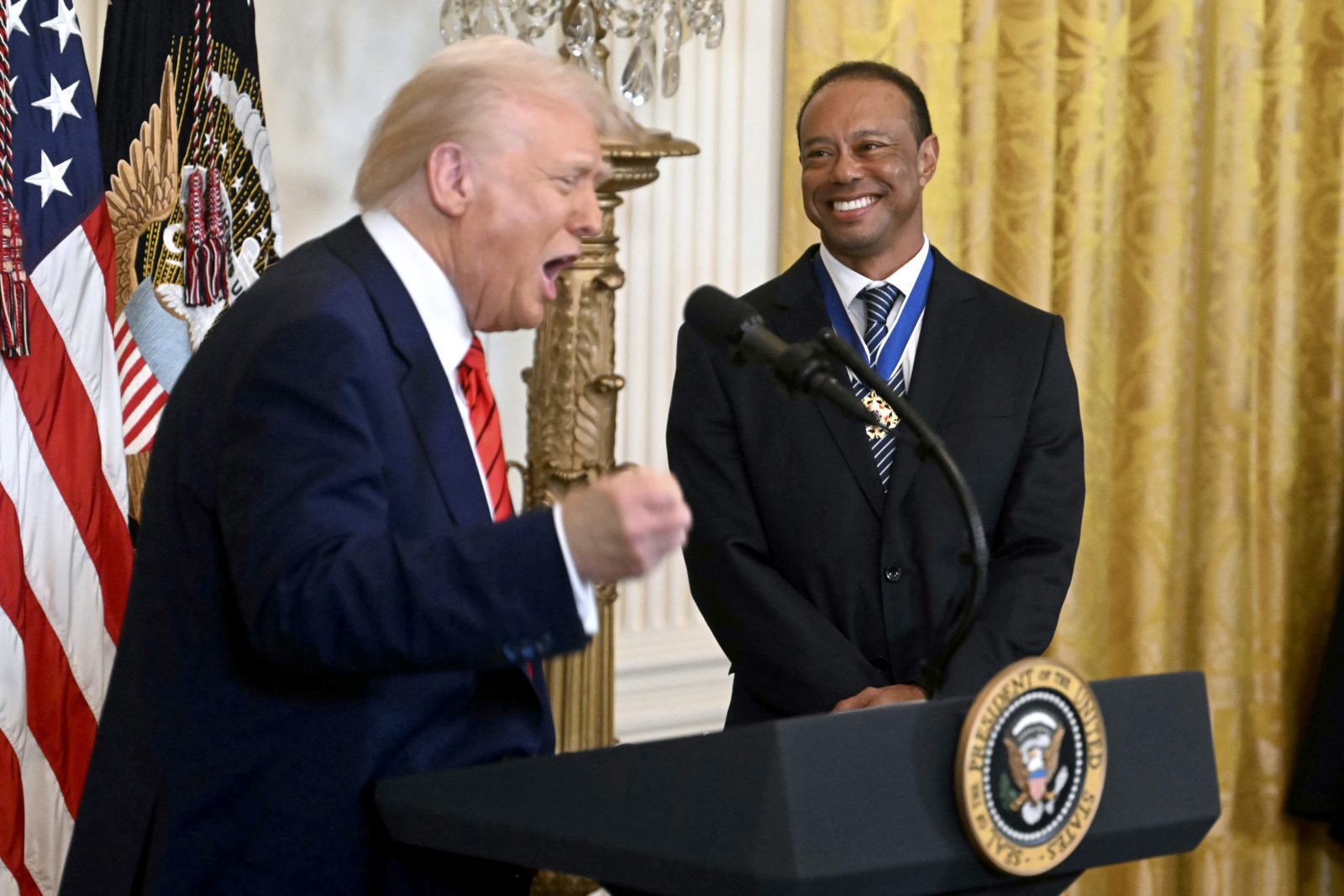 Donald Trump Hosts Golf Executives At White House As Reunification ...